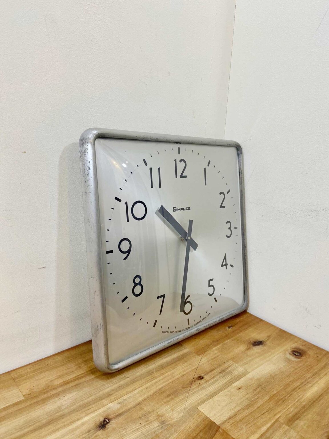 Simplex wall clock【3423】 | D-FRAME